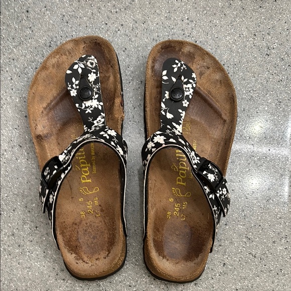 Papillio | Shoes | Papillio Black And White Floral Sandals | Poshmark